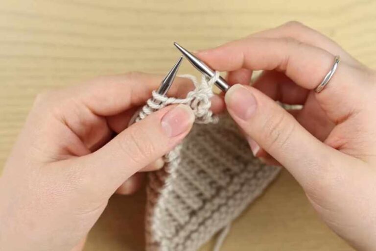Your Guide to Knitting a Corner-to-Corner Baby Blanket