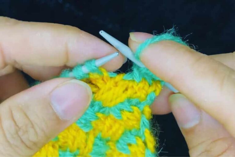 Knit Like a Pro: Exploring Two-Color Stitch Techniques