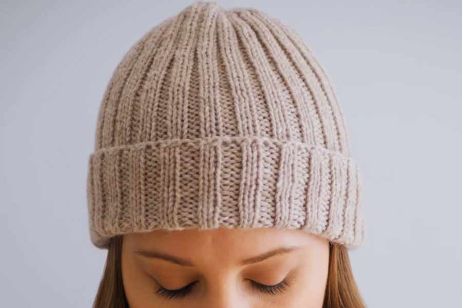 Easy Rib Knit Hat Tutorial: Perfect for Beginners