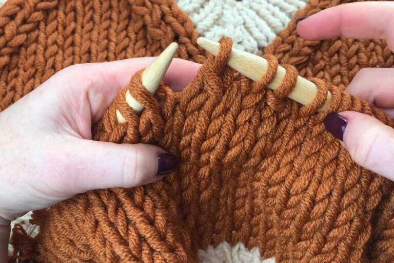 How to Knit this Pretty Sleeveless Vest