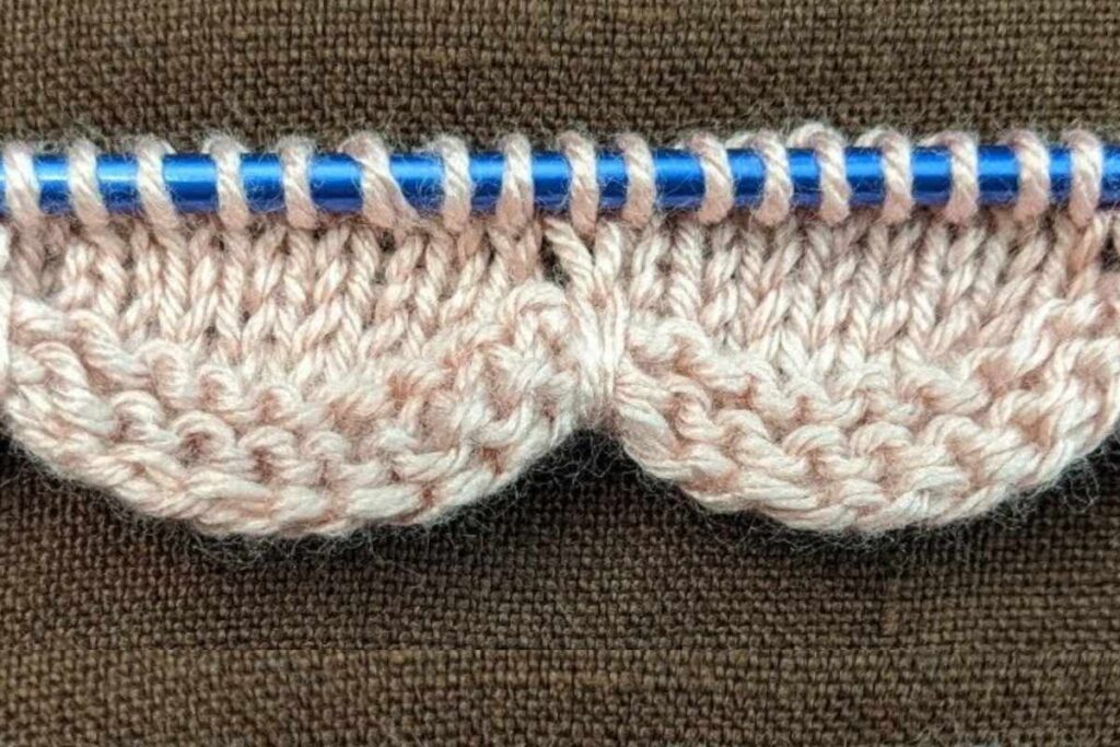 Make This Undulating Edge Knitting Pattern - Video Tutorial