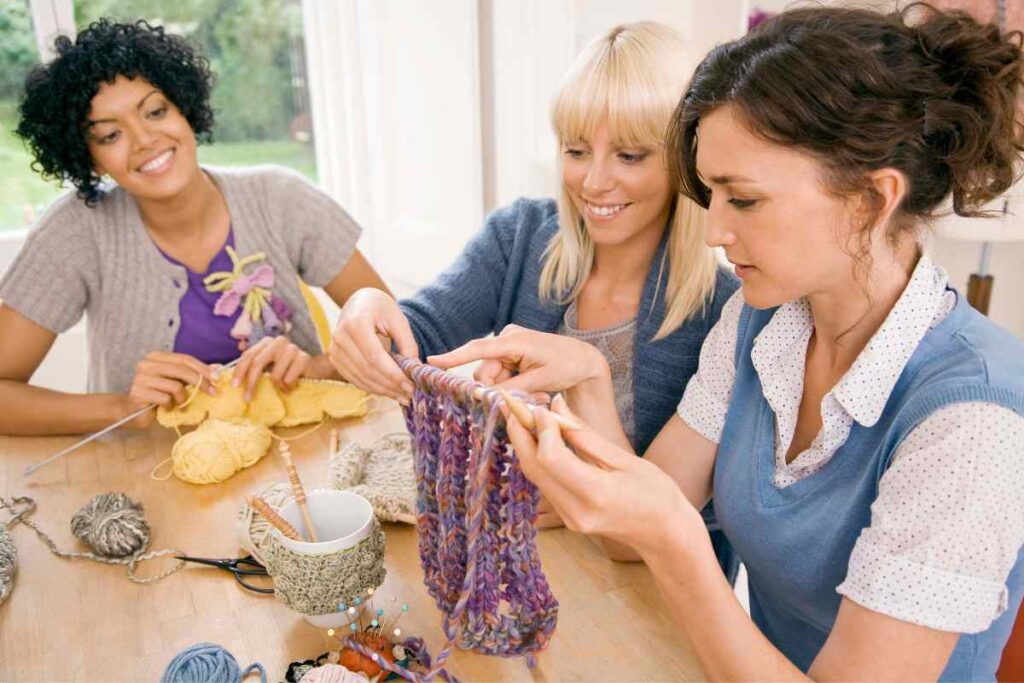 The Ultimate Guide to Cast-On and Bind-Off Methods