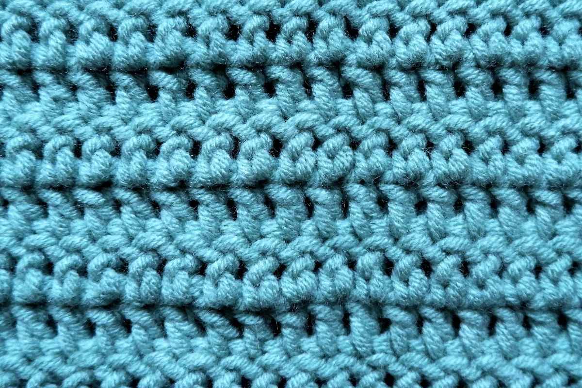 The Best Ways to Fix Dropped Stitches in Knitting