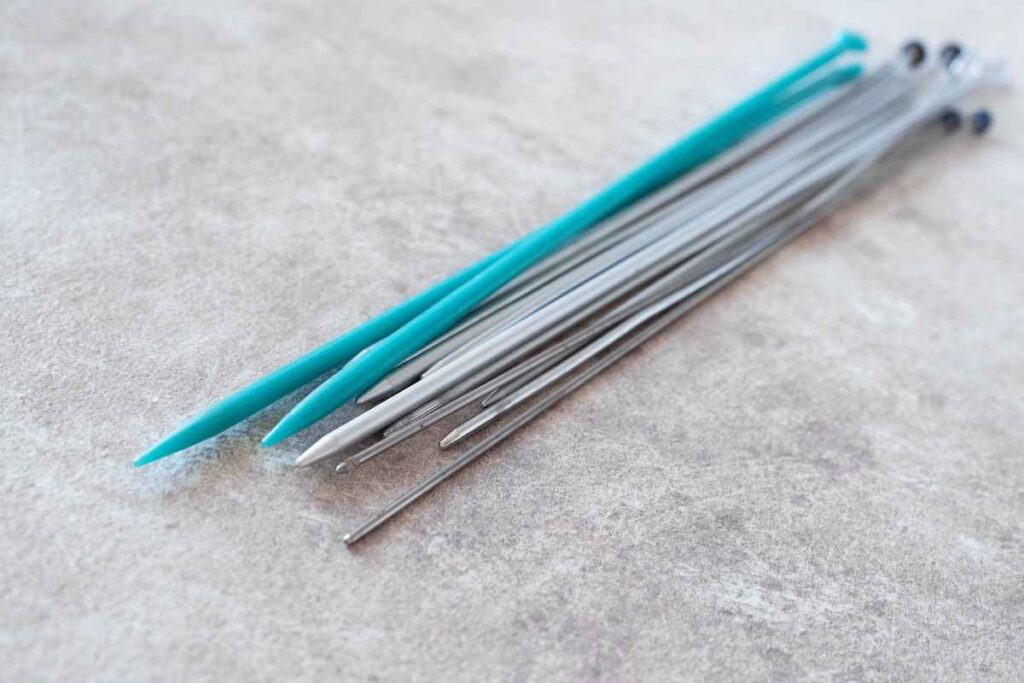 How to Choose the Right Knitting Tools and Accessories