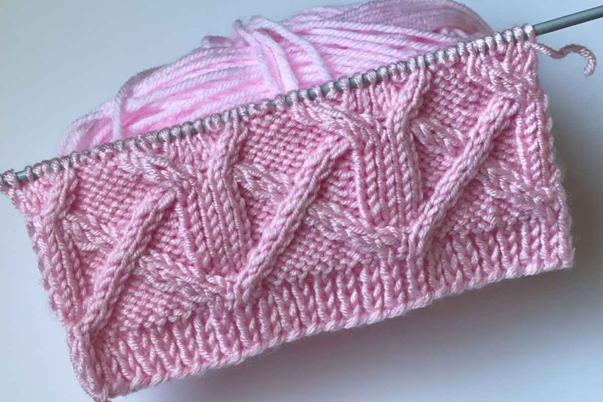 Beautiful Knitting Pattern for Sweaters and Blankets