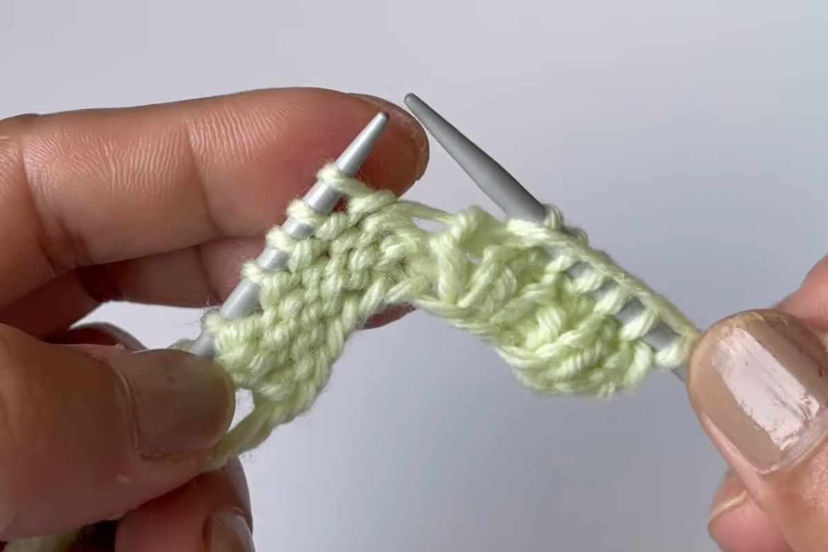 How to Knit a Gorgeous Yet Simple Lace Stitch Pattern for Beginners