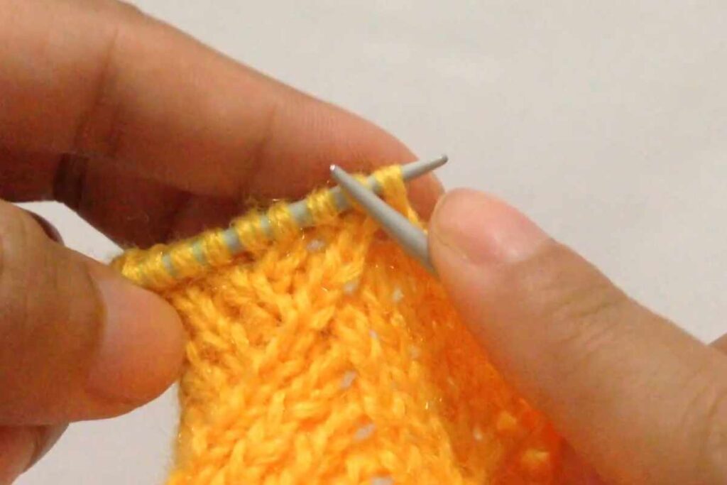 How to Knit a Pretty Stitch for Sweaters: A Guide for All Skill Levels