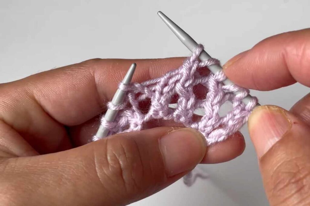 How to Knit a Beautiful Lace Stitch Pattern: A Step-by-Step Tutorial