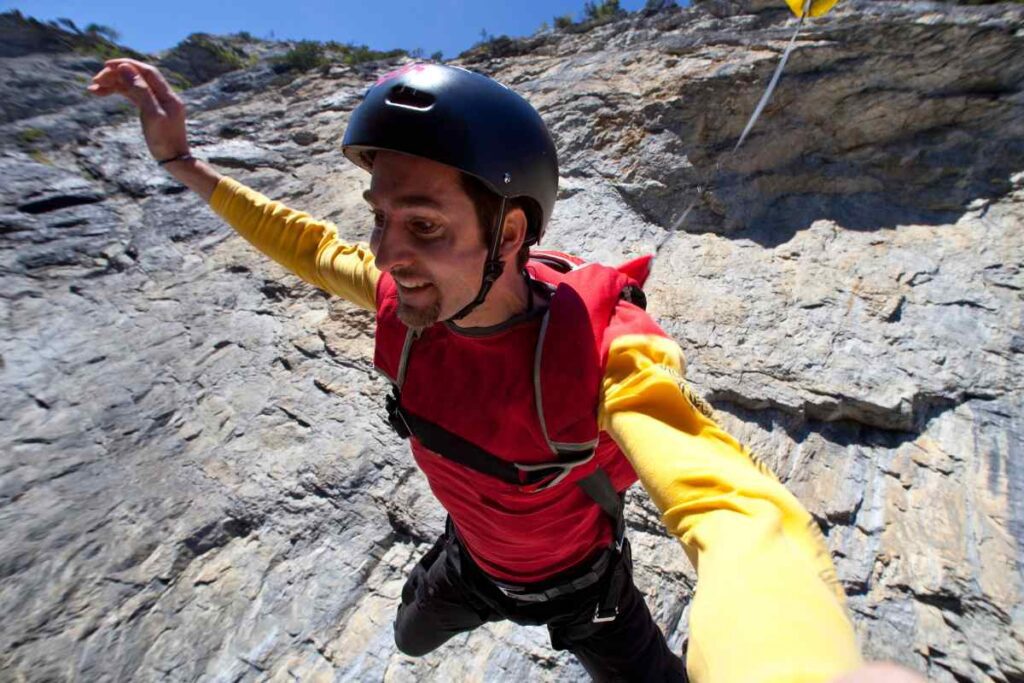 How to Get Started with Base Jumping - Urbaki Outdoor