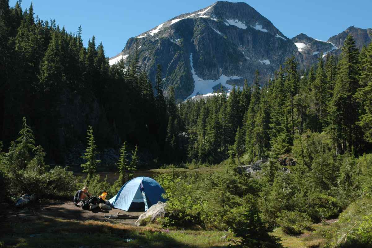 How to Set Up a Perfect Campsite: Essential Tips - Urbaki Outdoor