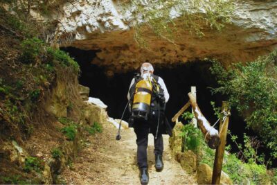 The Best Gear for Caving Adventures - Urbaki Outdoor