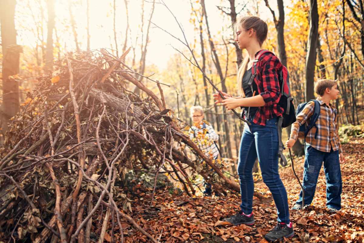 The Essentials of Building a Natural Shelter - Urbaki Outdoor