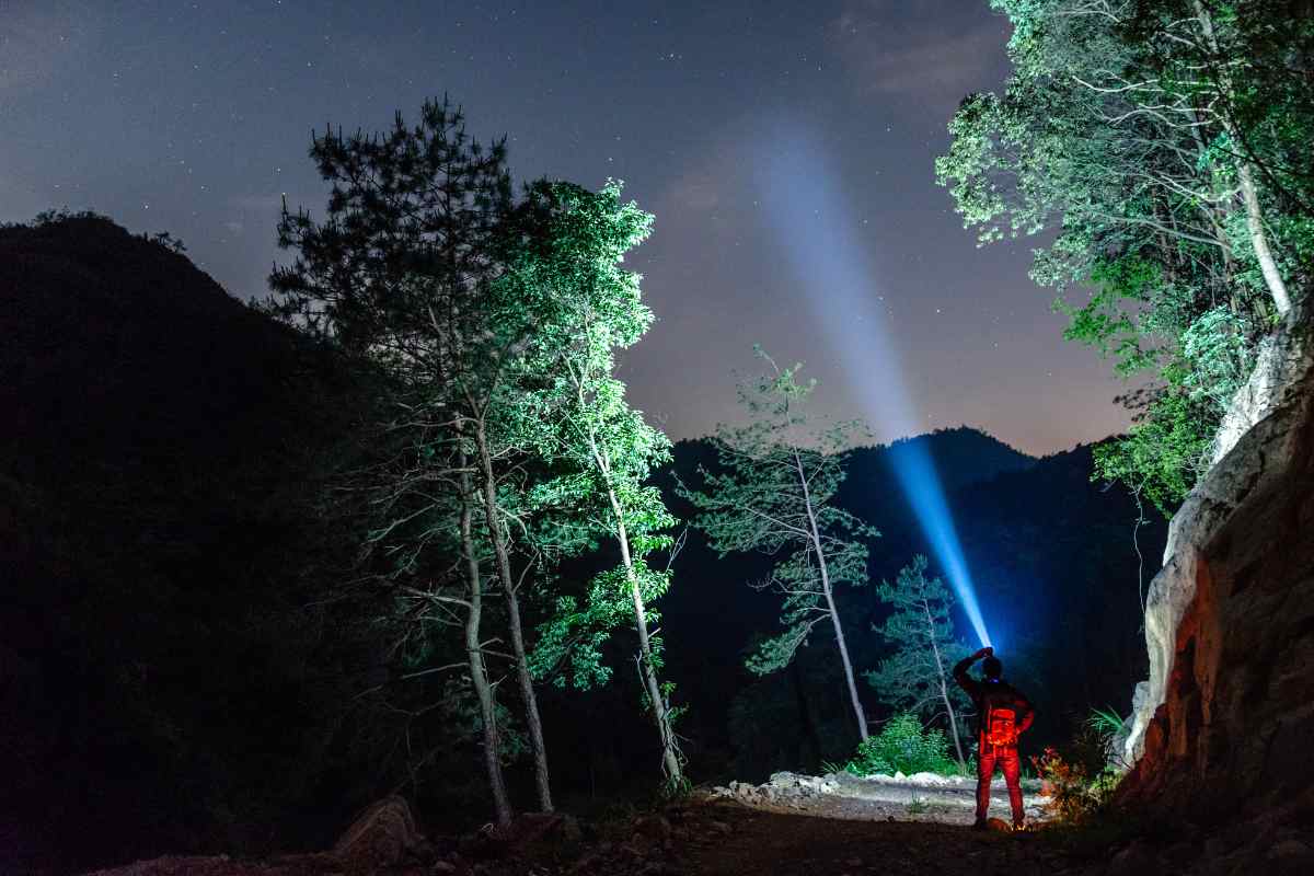 Why Everyone Should Try a Night Hike at Least Once - Urbaki Outdoor