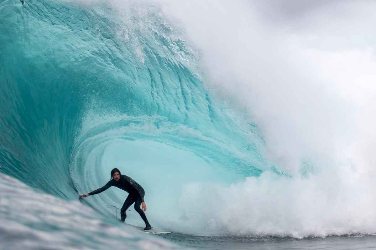 Why Every Surfer Should Learn to Understand Wave Patterns - Urbaki Outdoor