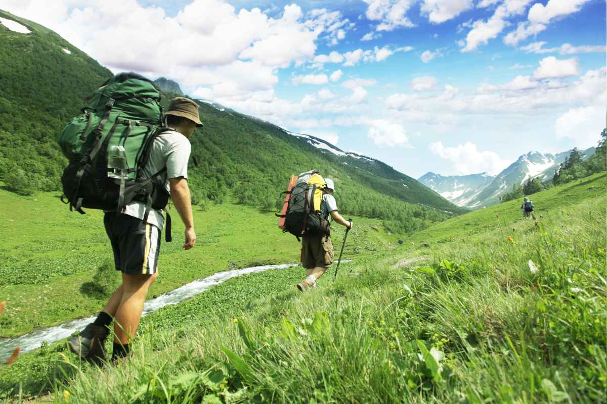 How to Stay Motivated on Long Hikes: Mental Strategies for Success ...