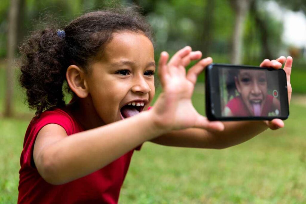 Outdoor Activities for Kids! Photography for Kids to Capture the Beauty ...