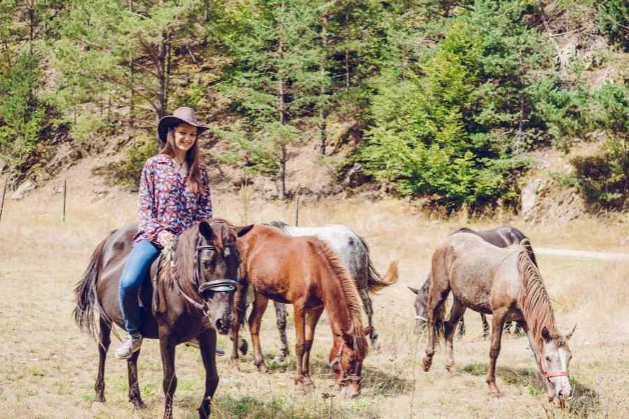 5 Amazing Locations For Horseback Riding Adventures