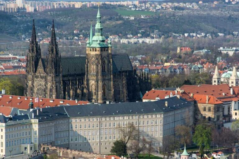 Explore the Magic of Prague Castle: A Must-See Treasure