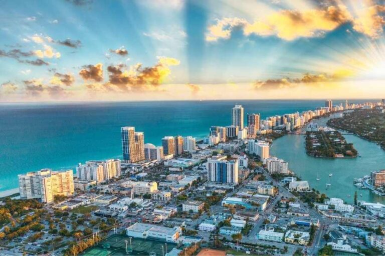 Top 10 Tips for Traveling to Miami: Your Guide to a Memorable Trip